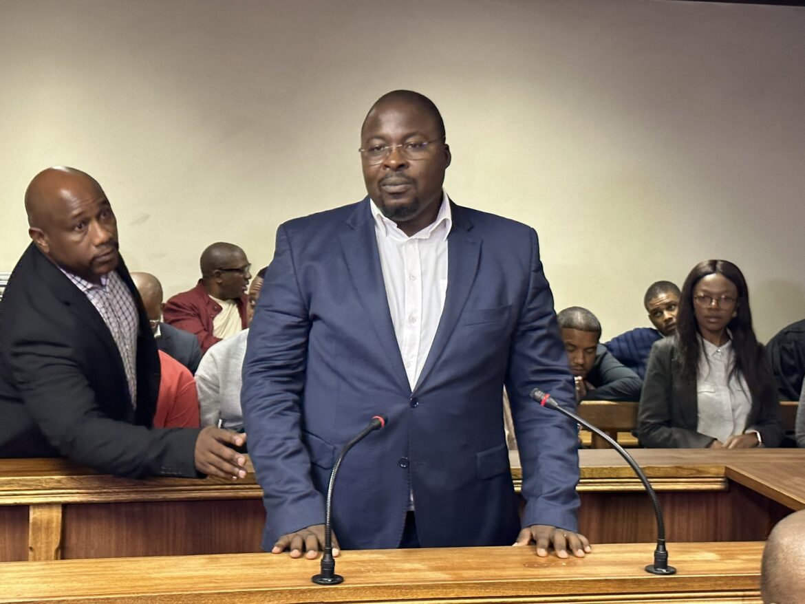 JUST IN| Former Tshwane Mayor Dr Murunwa Makwarela granted R10,000 bail ...