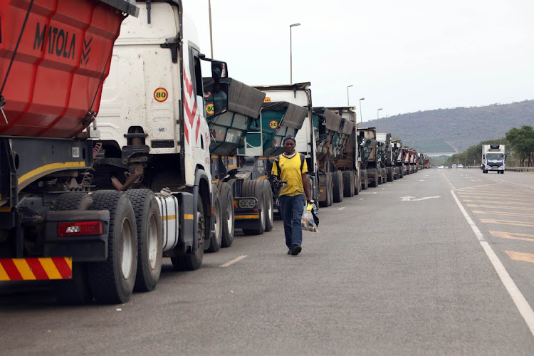 Over 1,000 Trucks Processed as Lebombo Border Reopens Following ...