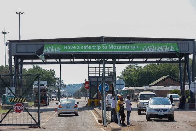 Lebombo Border Post Remains Open for Pedestrians Amid Mozambican Unrest ...