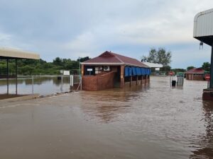 Operations at Grobler’s Bridge Border Post Remain Temporarily Closed ...