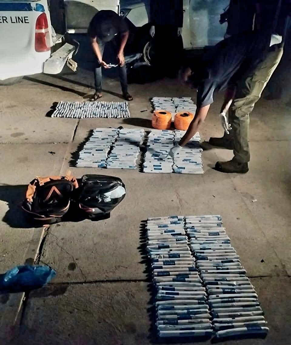 SANDF Thwarts Cross-Border Smuggling: 1 SA Tank Regiment Intercepts R82 ...